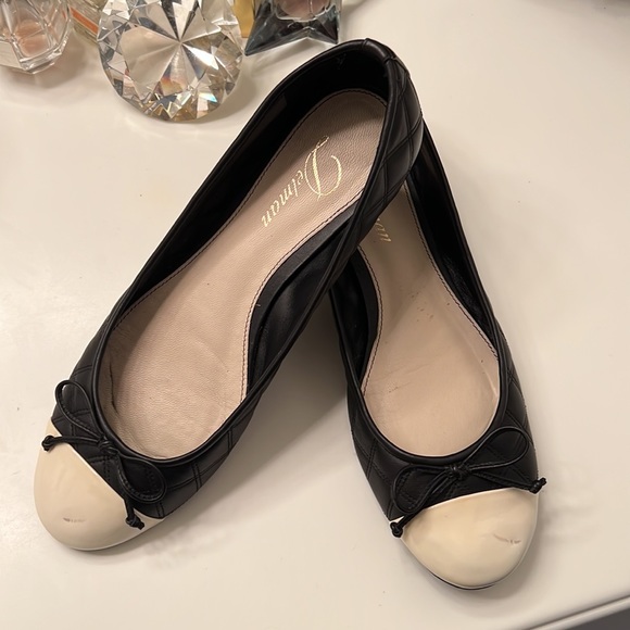 Delman | Shoes | Delman Willa Flats Size 8 | Poshmark